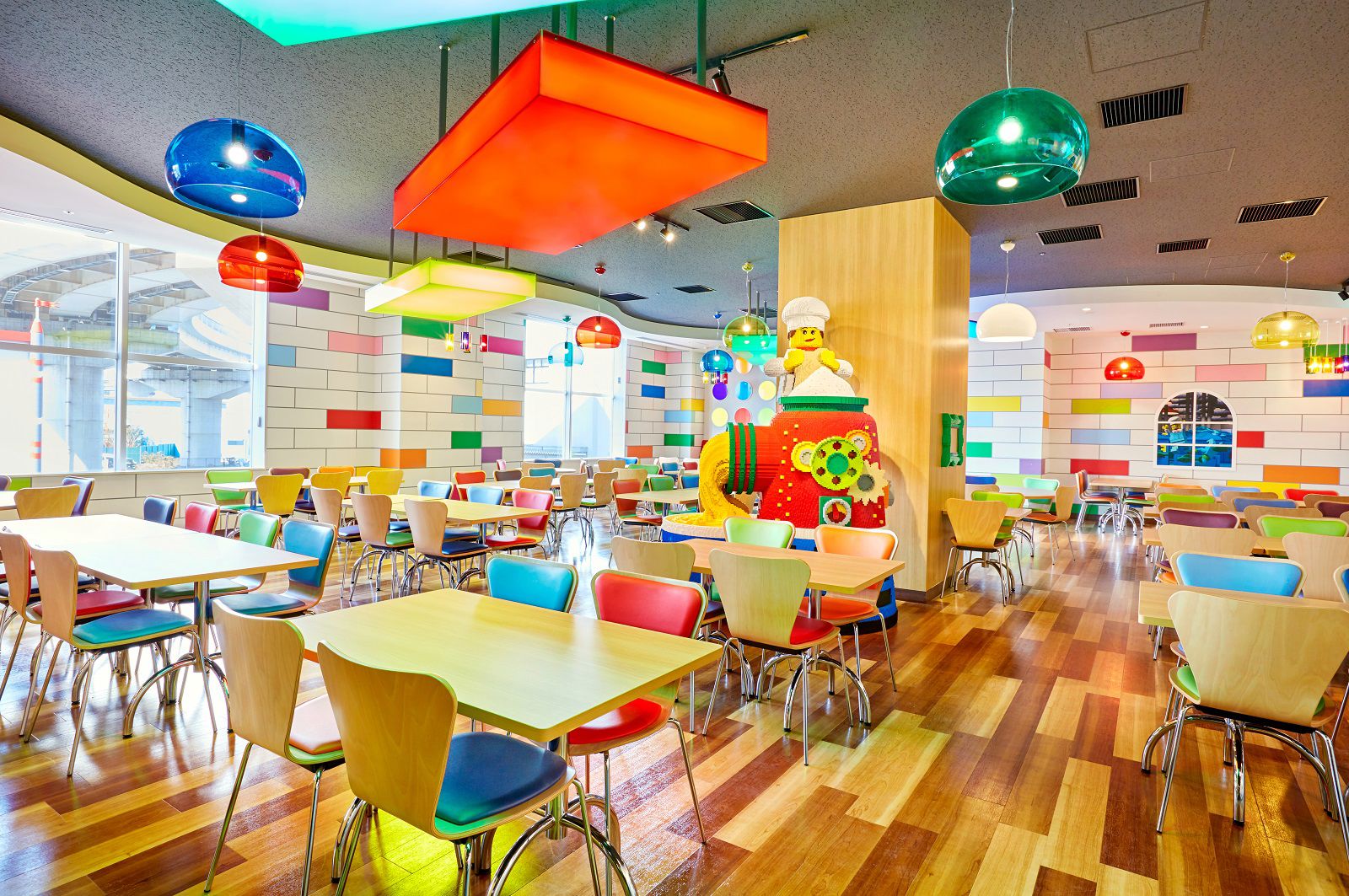 Resort Hotel Restaurants | LEGOLAND® Hotel California in Carlsbad
