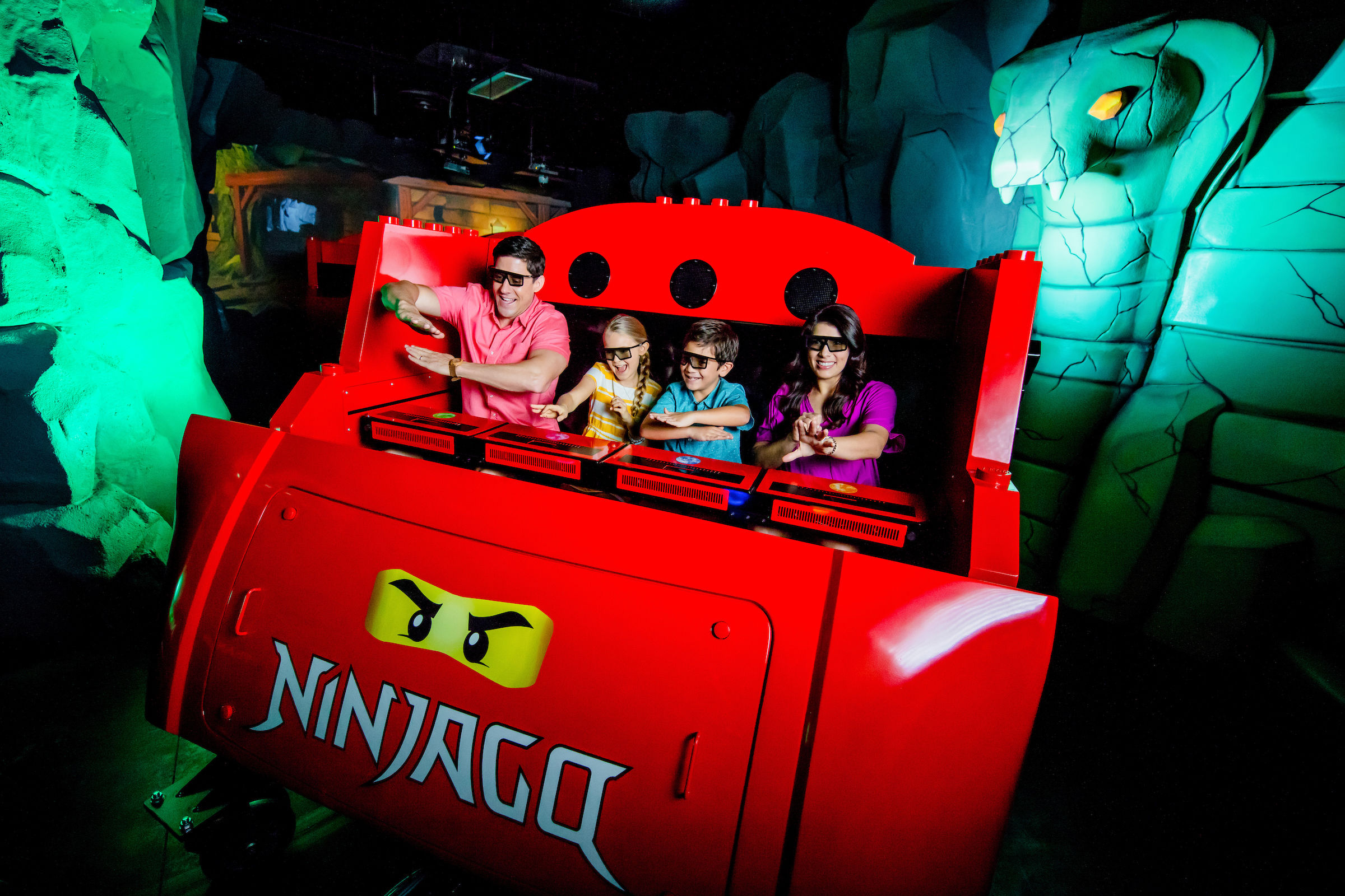 Extras & VIP Experiences | LEGOLAND® California