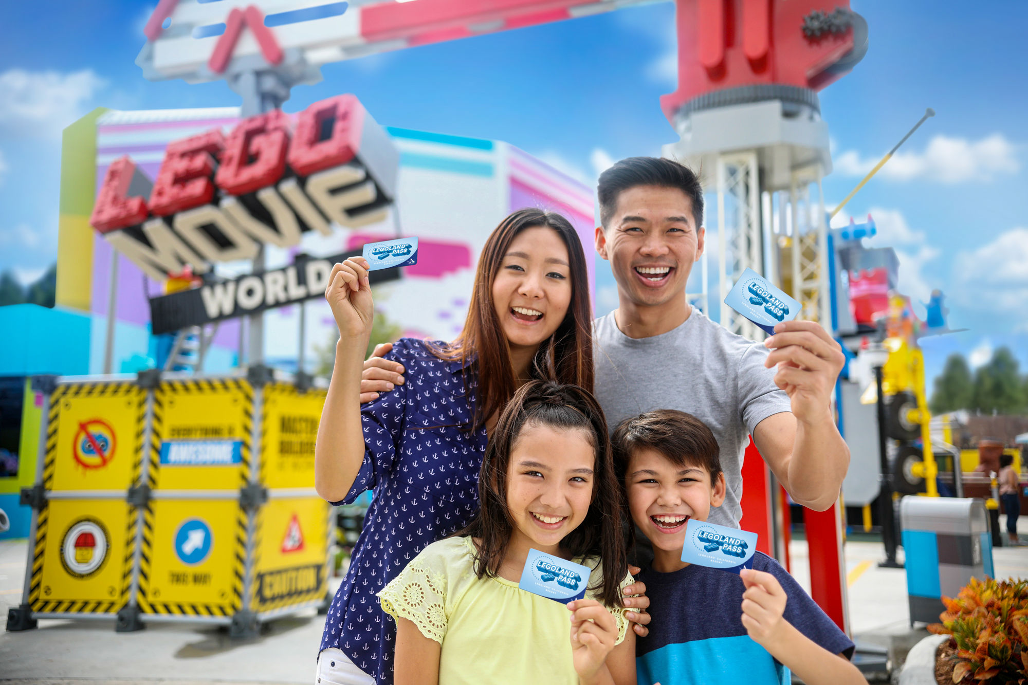 How to Use a LEGOLAND® Digital Pass | LEGOLAND® California