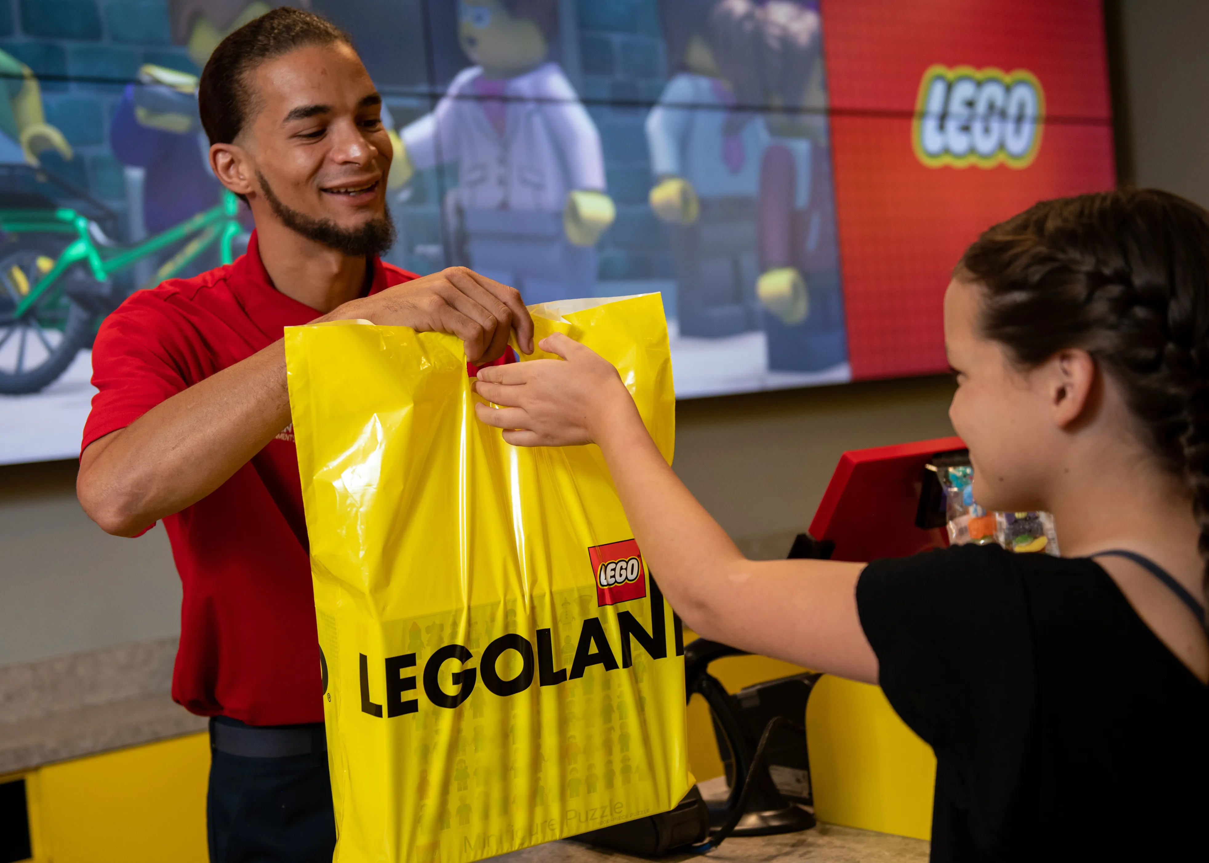 LEGOLAND® California Gift Shops & Services | LEGOLAND California
