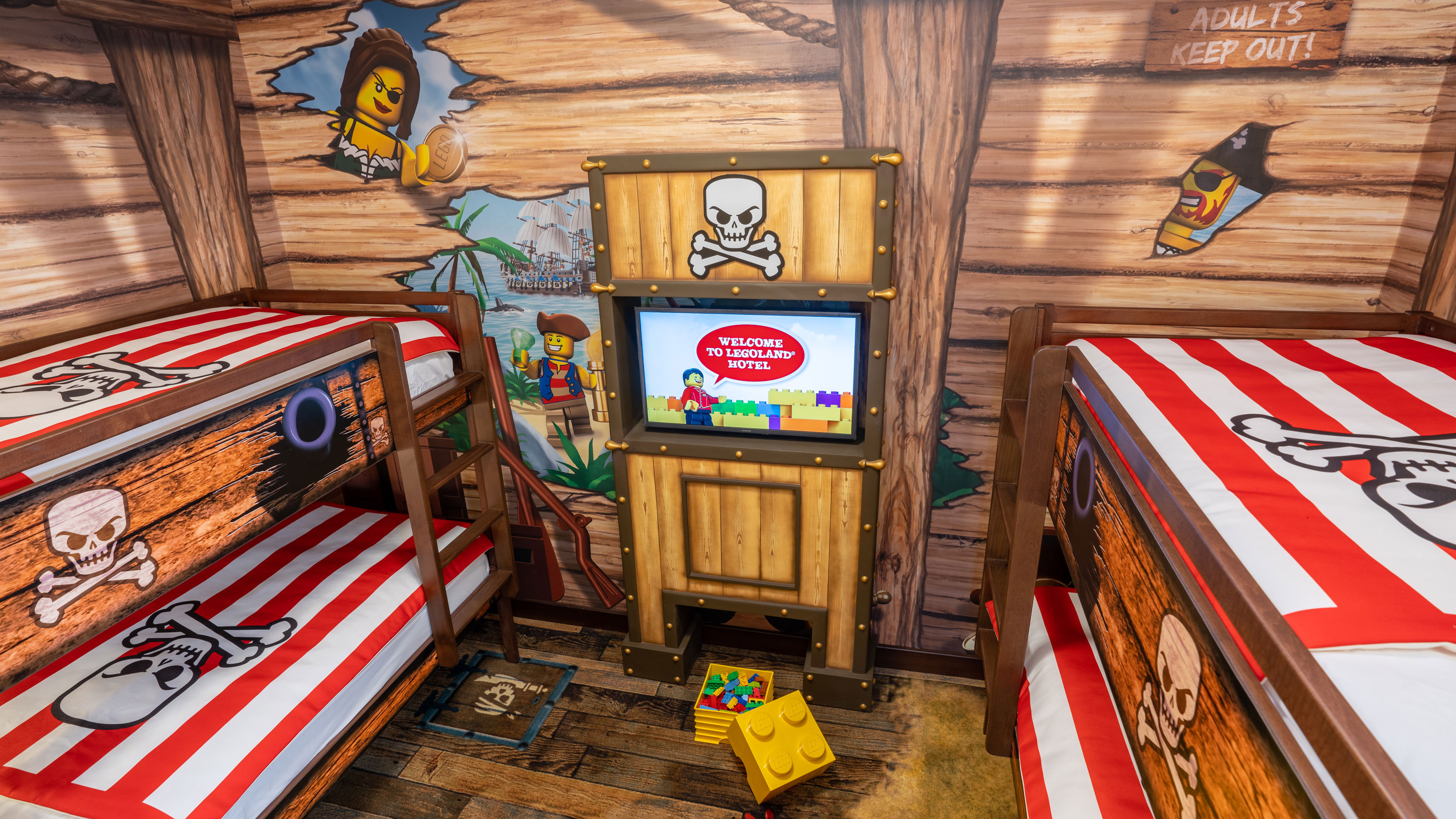 Book Pirate Themed Rooms & Suites | LEGOLAND® Dubai Hotel