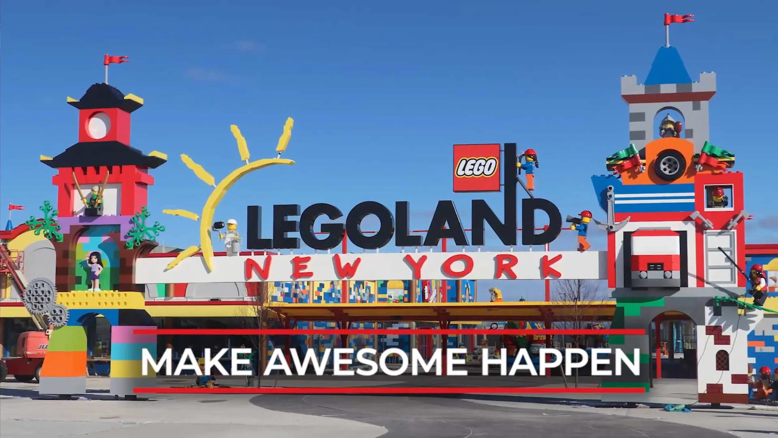 Welcome Arch Time Lapse | LEGOLAND New York Resort